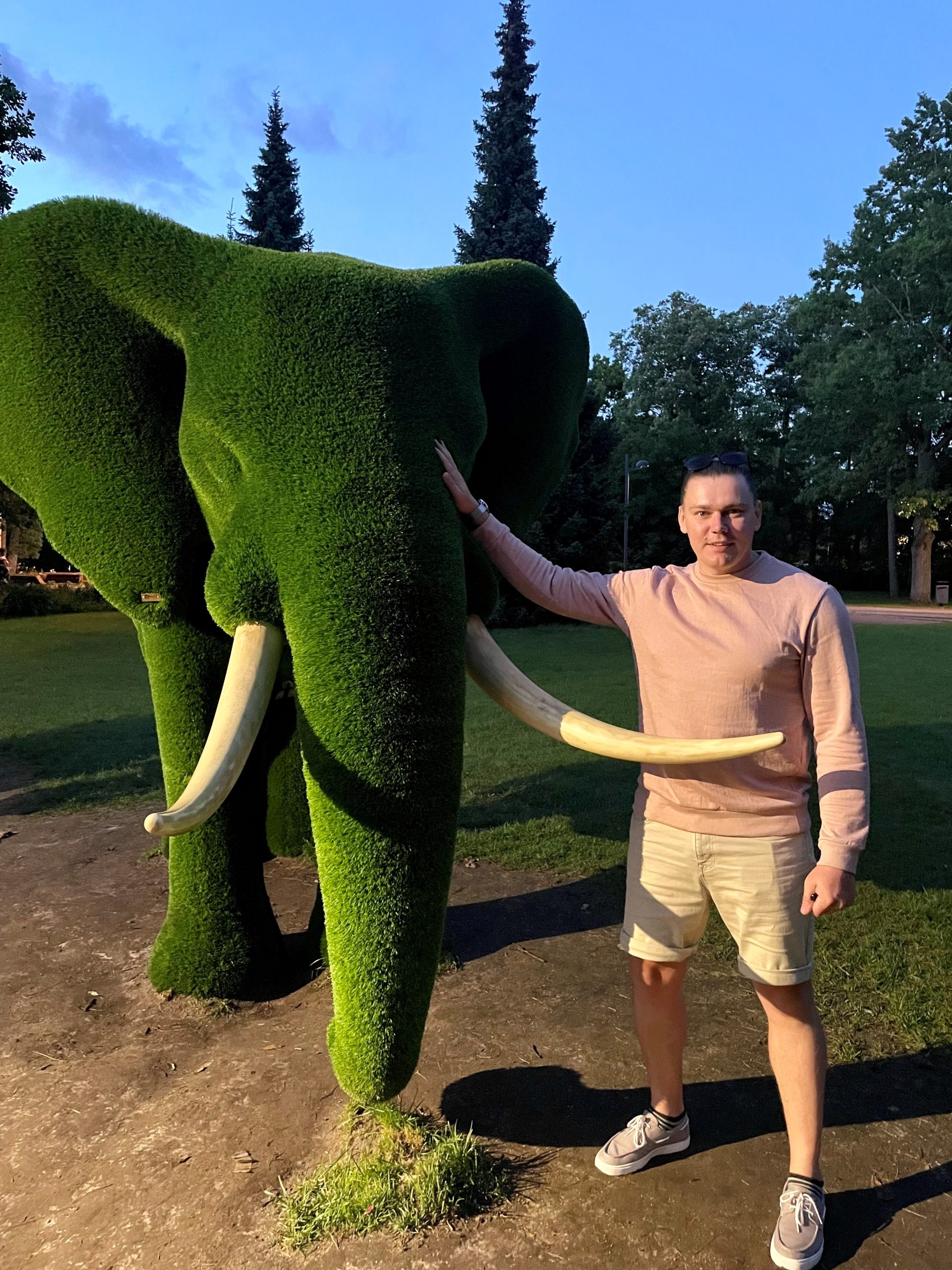 ES ESMU KRONUS – Gatis Kuzmins, iepirkumu speciālists - Kronus